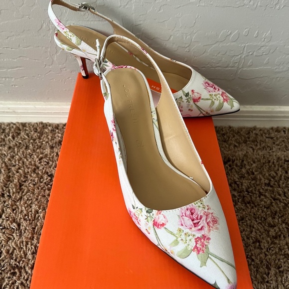 Joe Fresh | Shoes | Joe Fresh White Pink Floral Fabric Kitten Heel ...